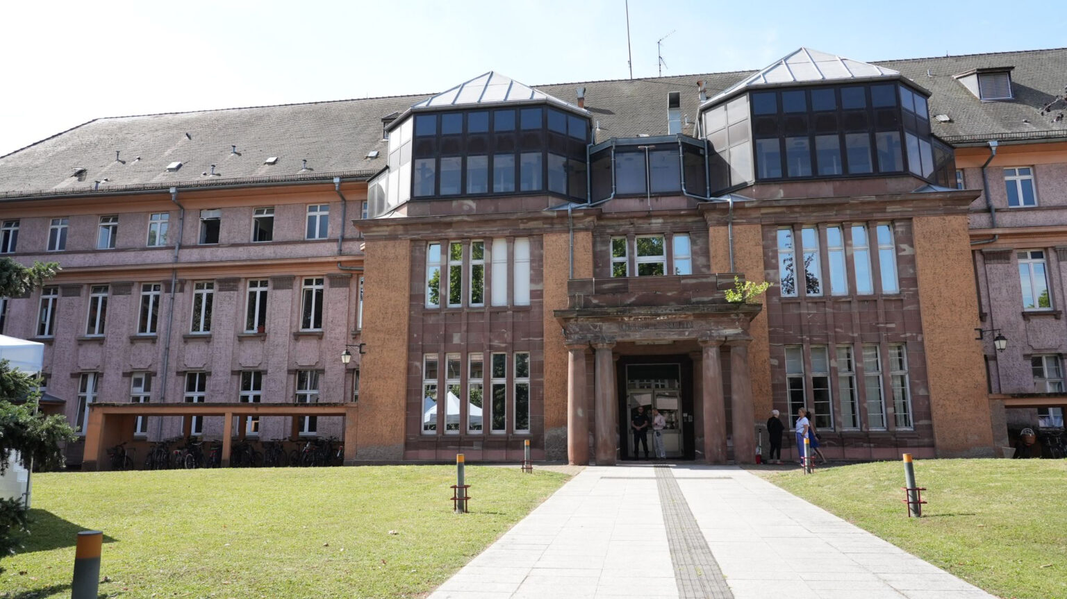 Lancement du projet de restructuration de la pédopsychiatrie aux ...